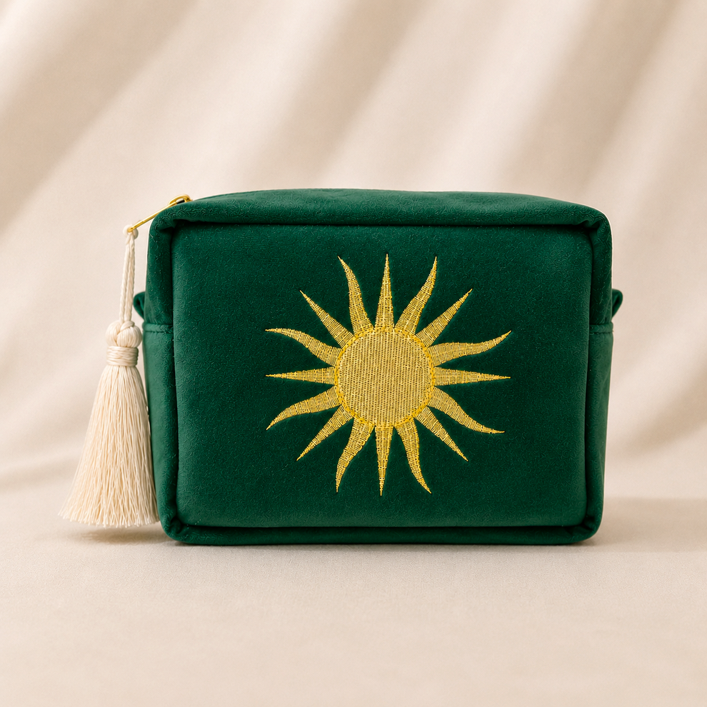 NECESER GRANDE SOL DORADO SOBRE VERDE ESMERALDA – obra-maestra-nacional
